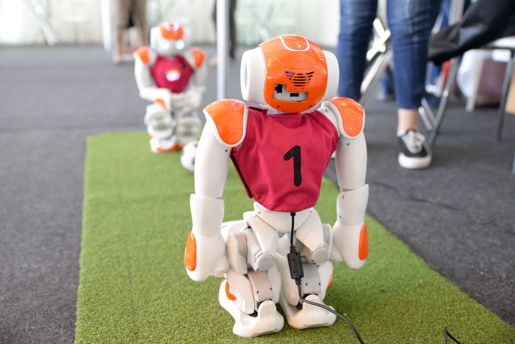 Rinobot Team leva robótica a escolas do município - Notícias UFJF